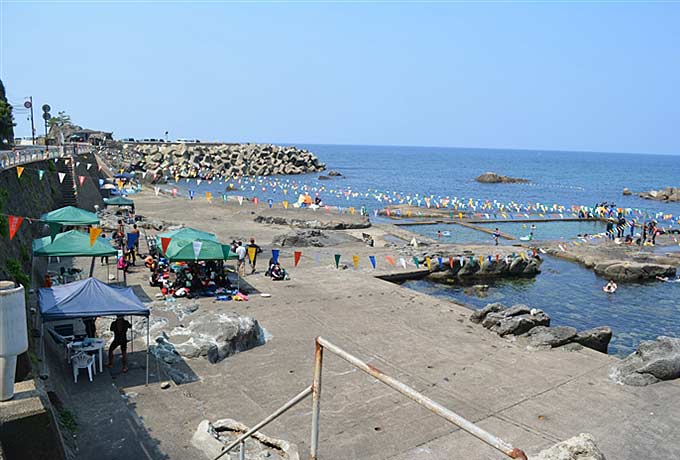 福井の綺麗な海で海水浴!越前周辺の穴場海水浴場8選をご紹介【2024年度版】 隠れ家ヴィラ、別荘をシェアする会員制リゾート「gfc」